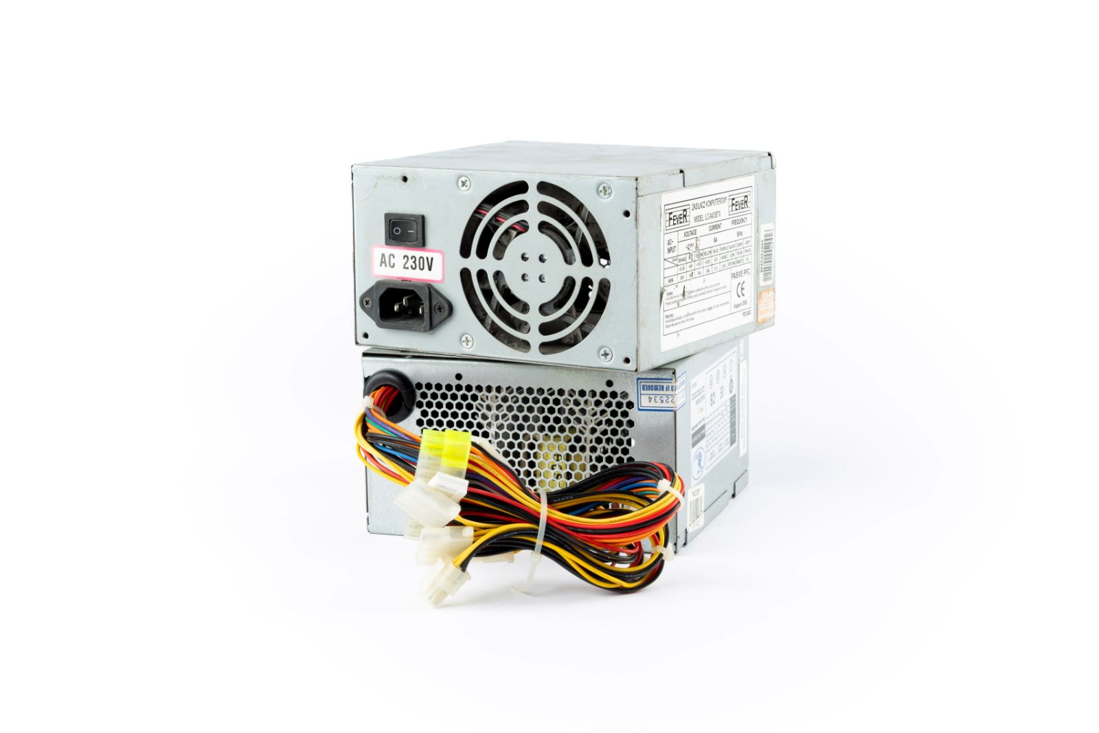 Zasilacze komputerowe z kablem - Skup zasilaczy Elektropaka.pl